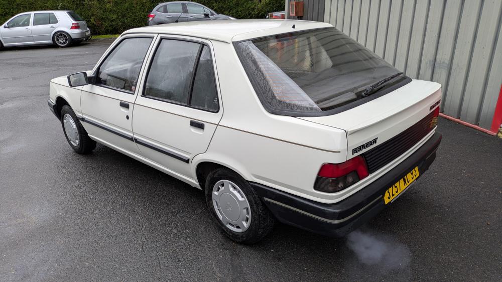 PEUGEOT 309 GR - Véhicules à vendre - Accueil - PN Classic