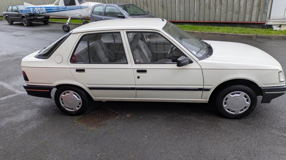 PEUGEOT 309 GR - Véhicules à vendre - Accueil - PN Classic